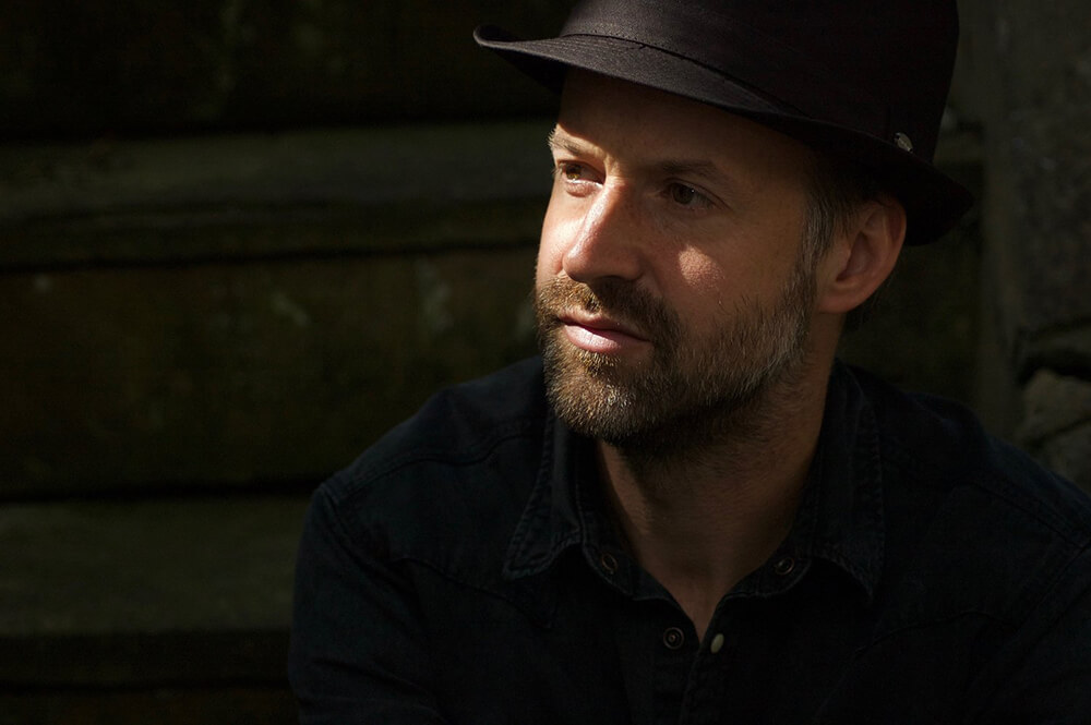 Jon Allen Performs | Athens Insider