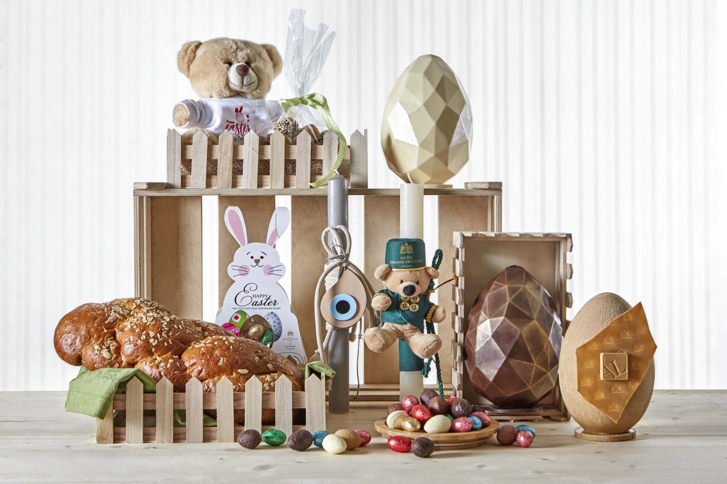Last-Minute Easter Gifts for Lasting Memories | Athens Insider